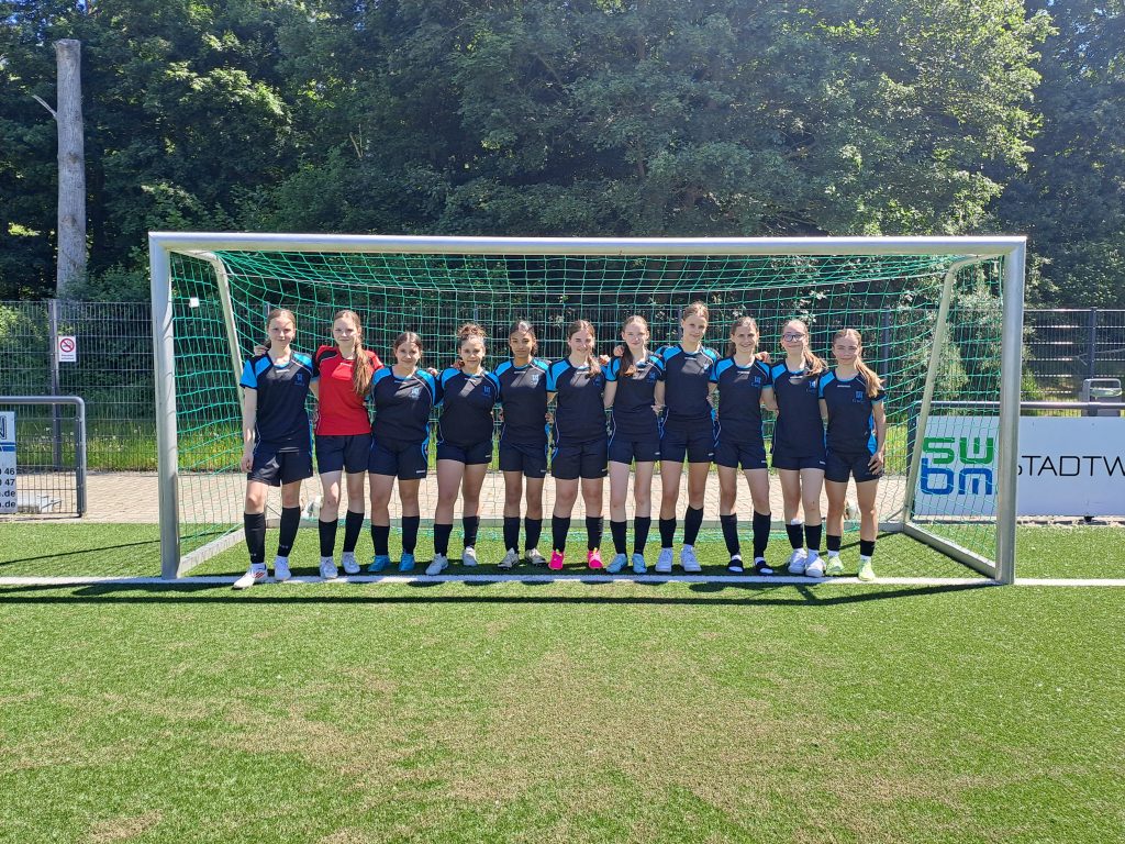 Erfolgreiche Hauptrunde: GuGy-Fußballerinnen stürmen ins Finale der ...